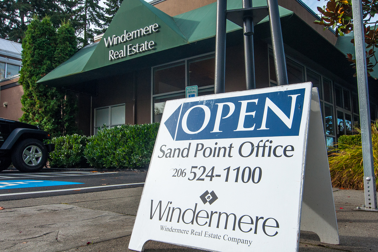 SP_Office Photo - Laura Smith